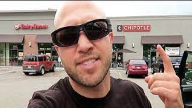 Dennis Roady (Youtuber) Biography, Net Worth, Age, Height, Wife & More ...
